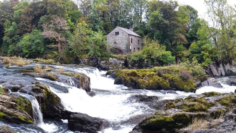 Cenarth Falls in Winter - Dolgoch Mill Cottages